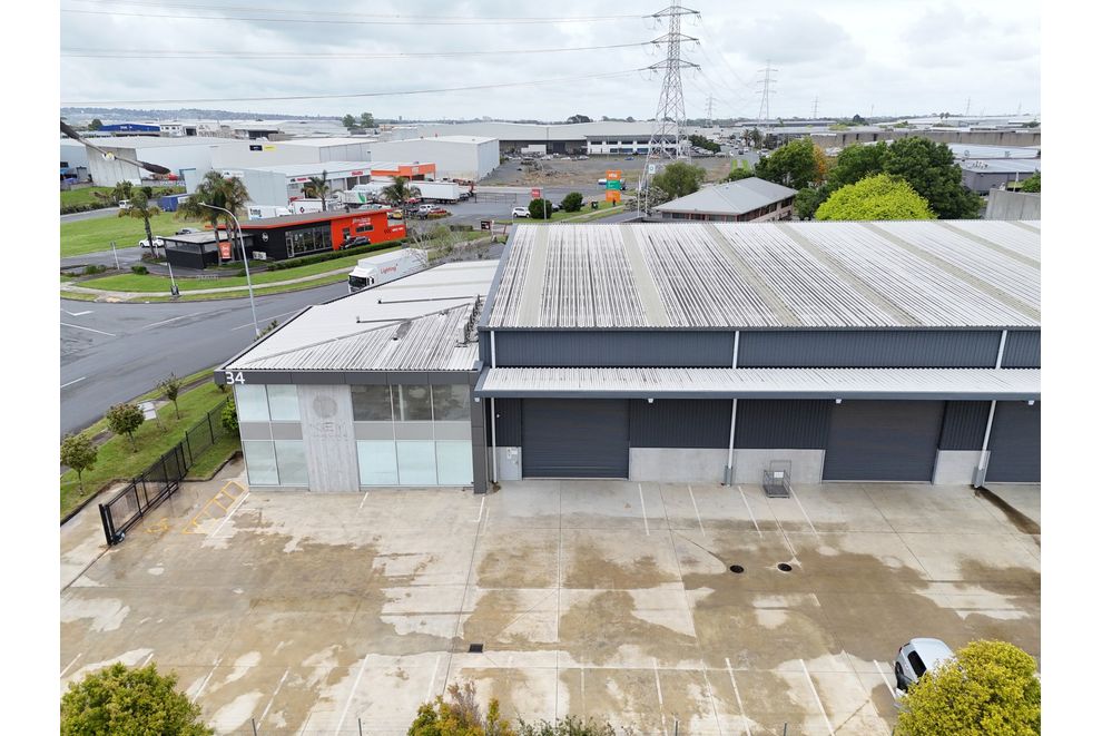 For lease A-Grade East Tamaki Warehouse - realestate.co.nz