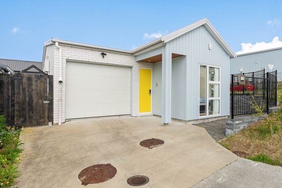 Property value - 13 Morus Road, Massey - realestate.co.nz