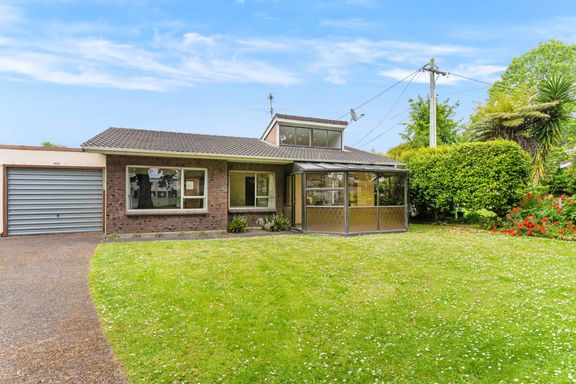 Sold - 45B Swanson Road, Henderson - realestate.co.nz