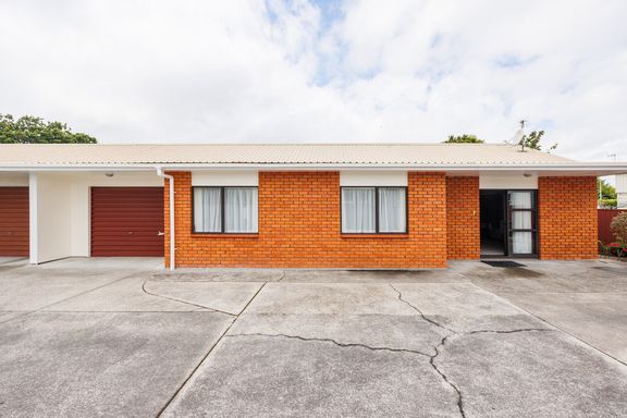 Property value - 3B Denbigh Square, Feilding - realestate.co.nz