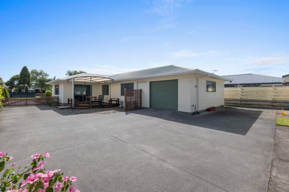 Sold - 8 Beech Place, Hawera - realestate.co.nz
