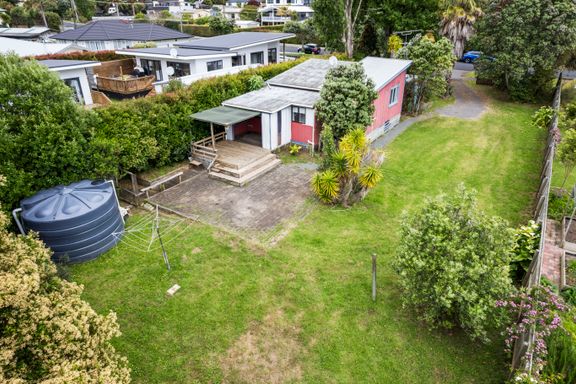 Property value - 46 Beachlands Road, Beachlands - realestate.co.nz