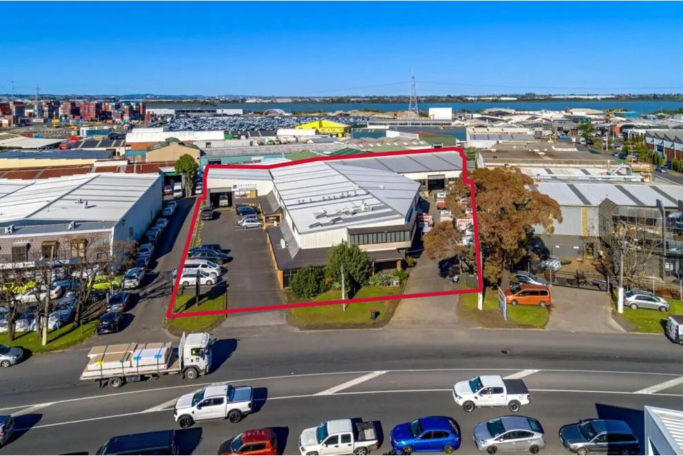 For lease 4 and 6/319 Neilson Street, Onehunga - realestate.co.nz
