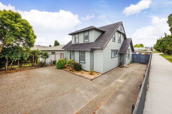 Sold - 113 Shamrock Street, Takaro - realestate.co.nz