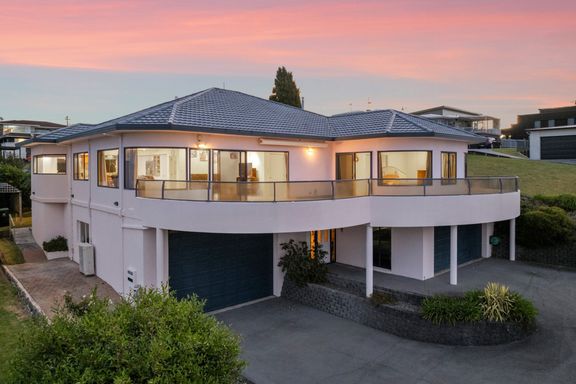 Sold - 24 Rutherford Street, Otumoetai - realestate.co.nz