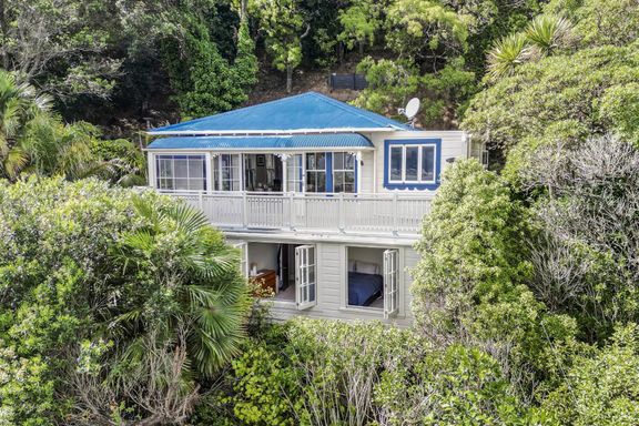 Property value - 12 Nikau Road, Point Howard - realestate.co.nz