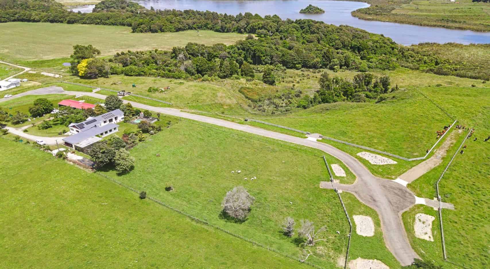 20 Whio Grove, Hokio Beach, Horowhenua - For Sale - realestate.co.nz