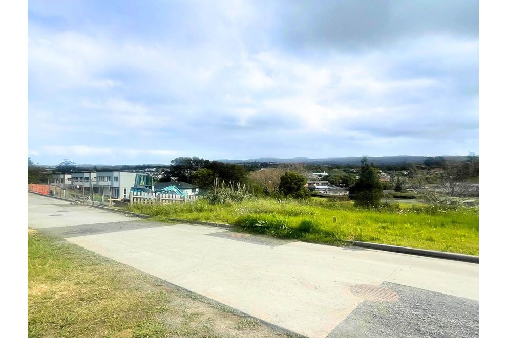 21B Tiriwa Drive, Massey, Waitakere City - For Sale - realestate.co.nz