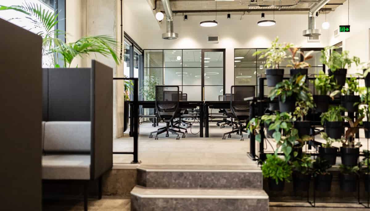 For lease 60 Highbrook Drive, East Tamaki - realestate.co.nz