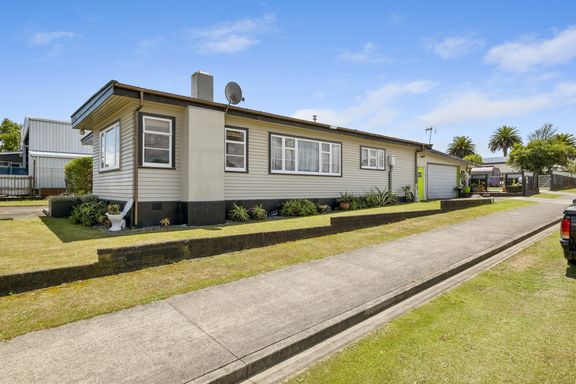 Sold - 158 Bridge Street, Eltham - realestate.co.nz