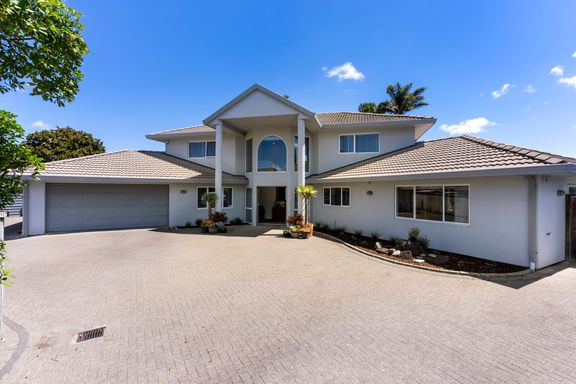 Sold - 10 Aristoy Close, Conifer Grove - realestate.co.nz