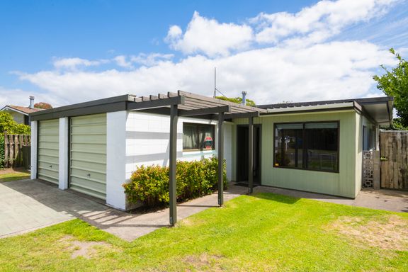 Sold - 323 Stout Street, Riverdale - realestate.co.nz