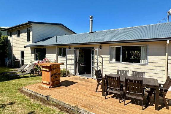 Sold - 30 Tarata Street, Kaka Point - realestate.co.nz