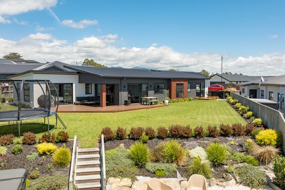 Sold - 68 Katania Heights, Brightwater - realestate.co.nz