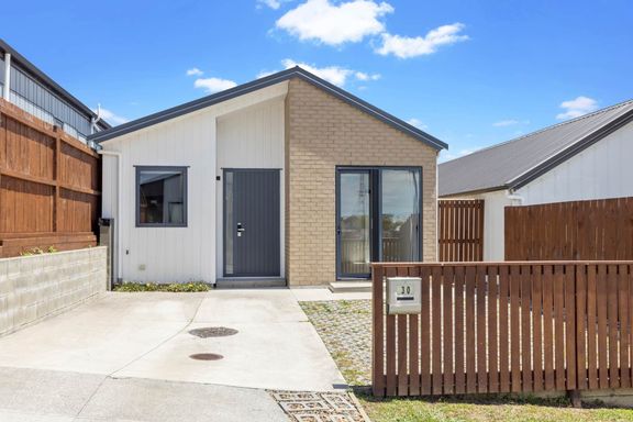 Property value - 30 Morus Road, Massey - realestate.co.nz