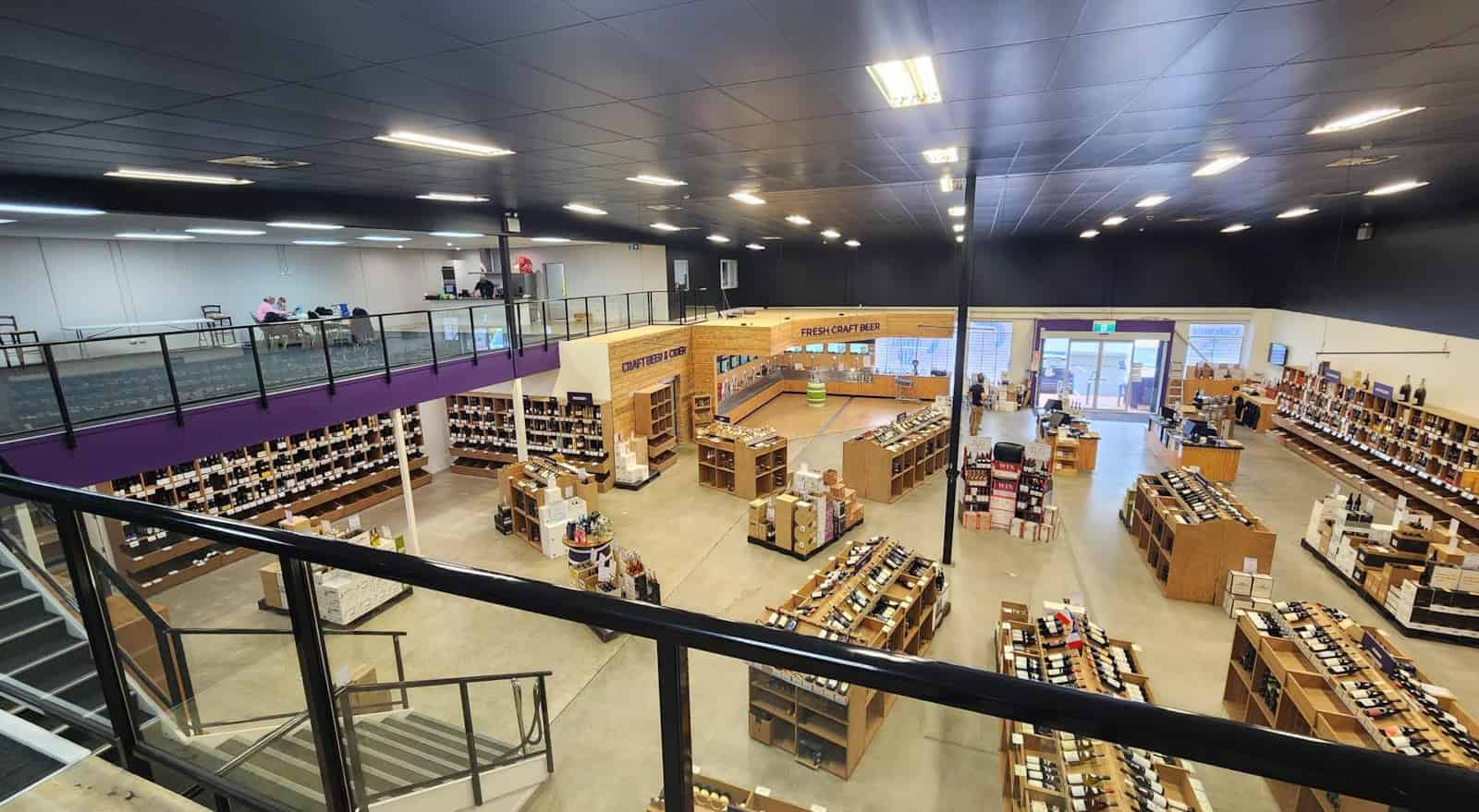 For lease Unit 10/60 Constellation Drive, Rosedale - realestate.co.nz