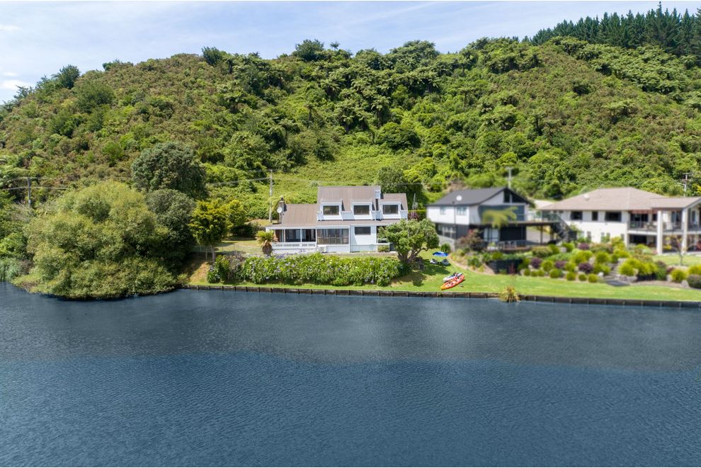 14 Okawa Bay Road, Okere Falls, Rotorua - For Sale - realestate.co.nz