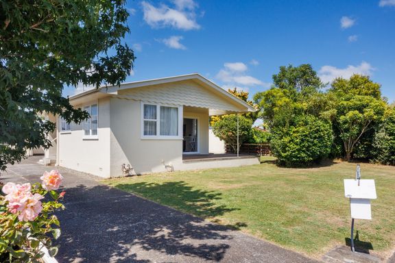 Property value - 8 Viscount Place, West End - realestate.co.nz