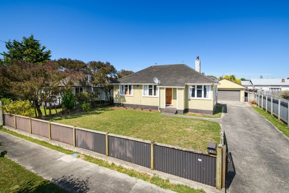 Sold - 39 Cambridge Street, Milson - realestate.co.nz