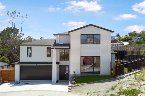 Sold - 16 Mara Way, Sunnyvale - realestate.co.nz