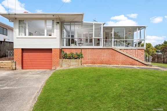 Sold - 17 Endeavour Street, Blockhouse Bay - realestate.co.nz