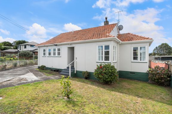 Sold - 5 Santos Place, Onehunga - realestate.co.nz