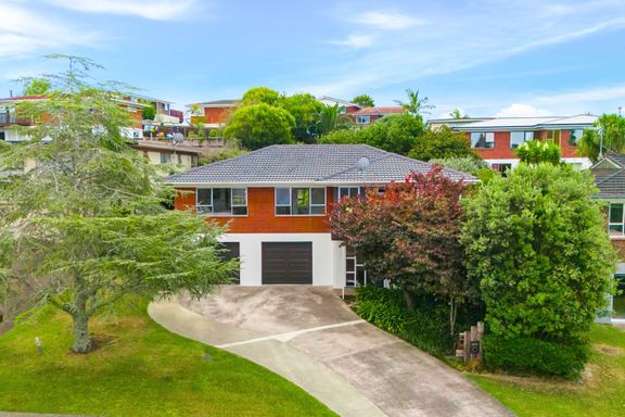 Sold - 16 Nui Mana Place, Te Atatu South - realestate.co.nz