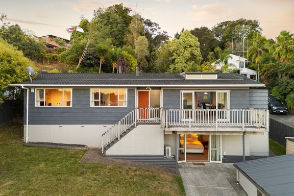 Sold - 24 Rothesay Place, Dinsdale - realestate.co.nz