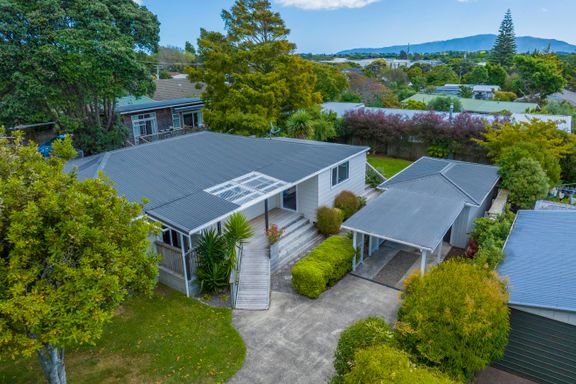 Sold - 40 Seddon Street, Waikanae - realestate.co.nz