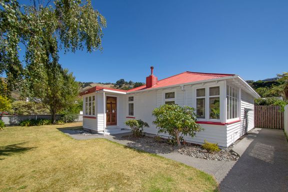 Sold - 34 Wakatu Avenue, Moncks Bay - realestate.co.nz