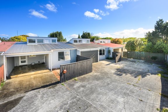 Sold - 7 Westmere Place, Takaro - realestate.co.nz