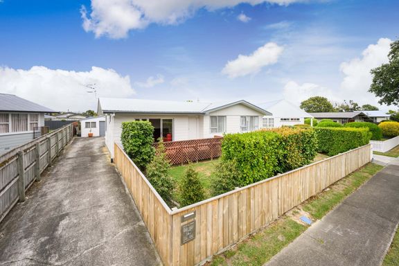 Sold - 79 Apollo Parade, Milson - realestate.co.nz