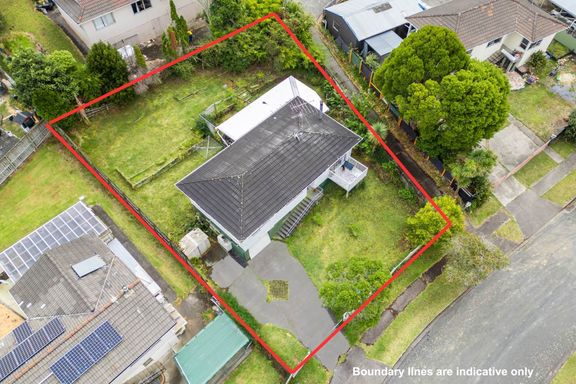 Property value - 30 Clyma Place, Massey - realestate.co.nz