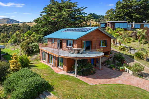 Sold - 3 Doris Faigan Lane, Charteris Bay - realestate.co.nz