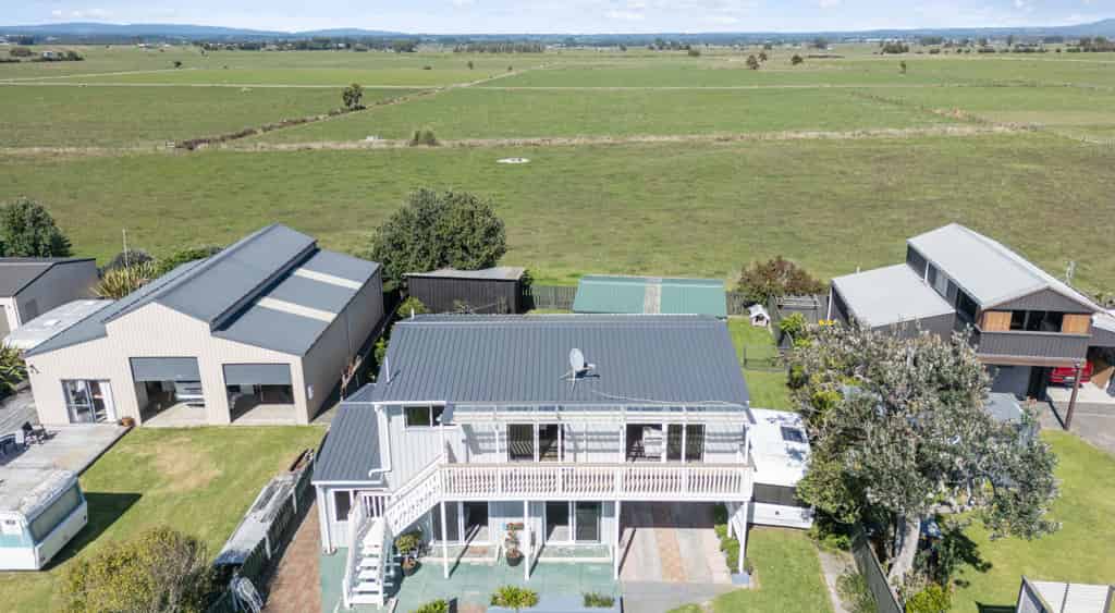 90 Pukehina Parade, Pukehina, Western Bay Of Plenty - For Sale ...