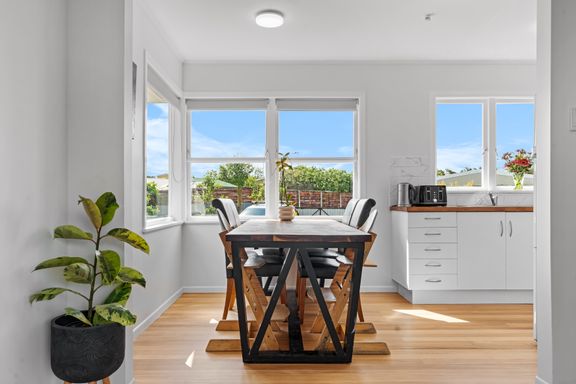 Sold - 20 Rosalind Street, Deanwell - realestate.co.nz