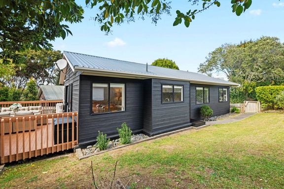 Sold - 1/20 Valecrest Place, Bayview - realestate.co.nz