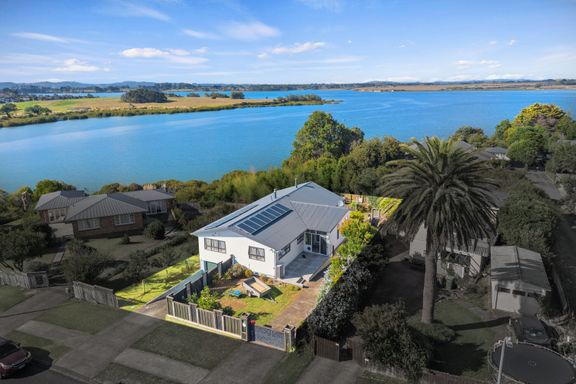 Sold - 37 Estuary Road, Weymouth - realestate.co.nz