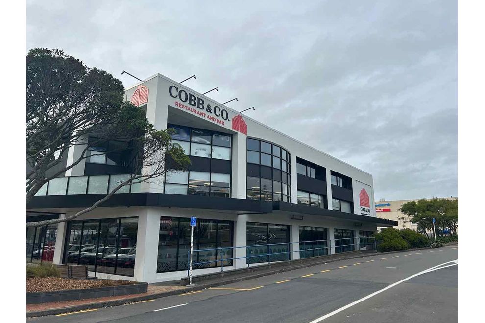 For lease 1 Cobham Court, Porirua - realestate.co.nz