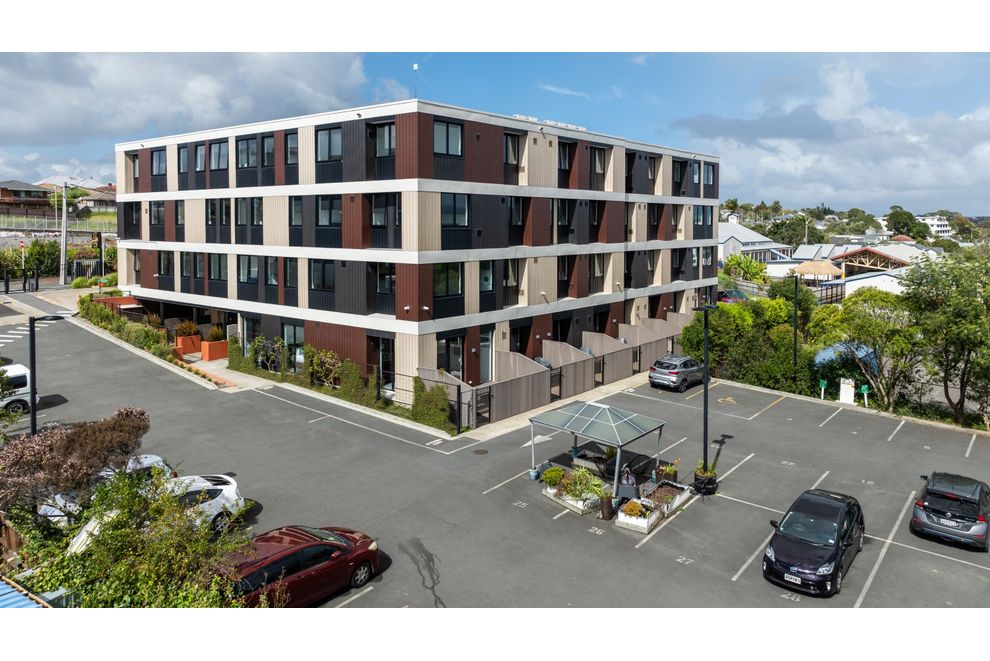 For sale 7 Layard Street, Avondale - realestate.co.nz