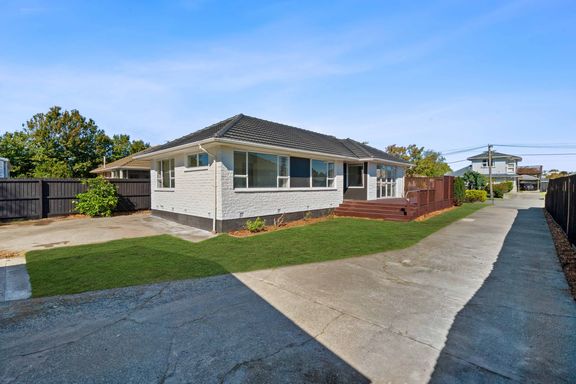 Sold - 6 Ariel Place, Aranui - realestate.co.nz