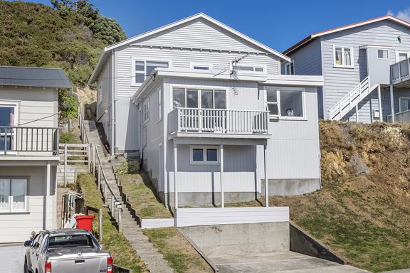 Sold - 204 Rongotai Road, Rongotai - realestate.co.nz