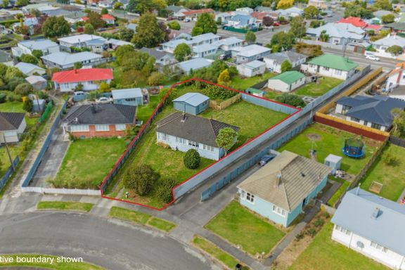 Sold - 31 Exeter Crescent, Takaro - realestate.co.nz