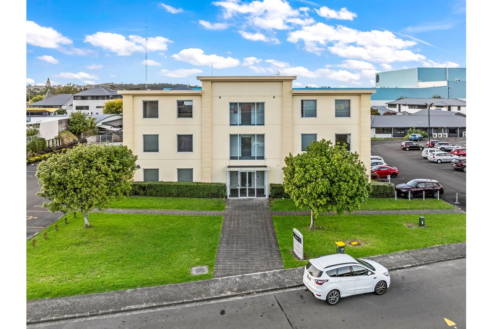 For lease 39 Paramount Drive, Henderson - realestate.co.nz