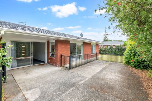 Sold - 21C Moenui Avenue, Orewa - realestate.co.nz