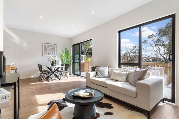 Sold - 4/147C Carlisle Road, Northcross - realestate.co.nz