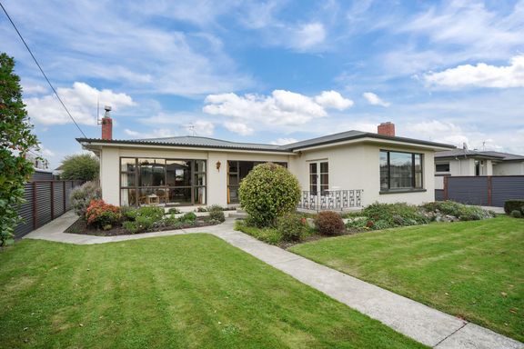 Sold - 25 Albert Street, Winton - realestate.co.nz