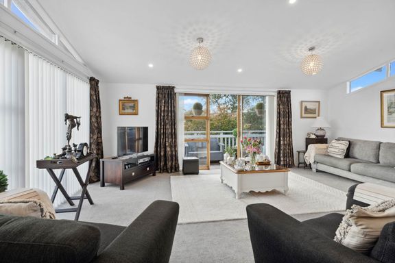Sold - 32 Halsey Drive, Lynfield - realestate.co.nz