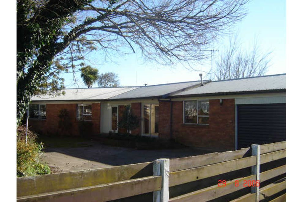 8 Cascade Place, Chartwell, Hamilton City - For Rent - realestate.co.nz