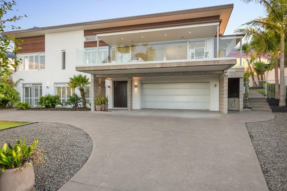 Sold - 12A Eastcliffe Road, Castor Bay - realestate.co.nz